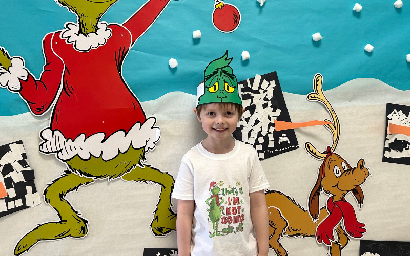 BES hosts Grinch Day – Peak of Ohio