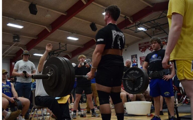 Chiefs’ Sheeley Shines at Powerlifting State Meet – Peak of Ohio